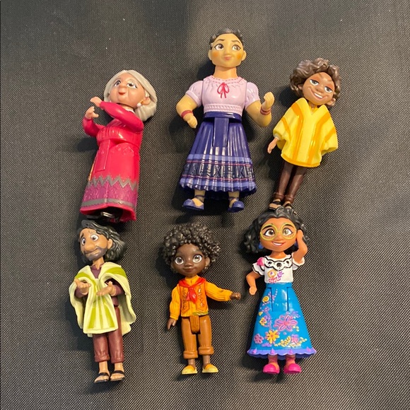 Disney | Toys | Disney Encanto Action Figures Set | Poshmark